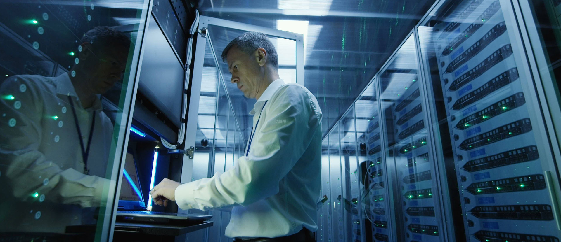 Stainless Steel Fluid Network Piping in Data Centers